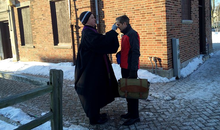 Ashes to Go: Getting Your Ash Out of the Church – Pomomusings